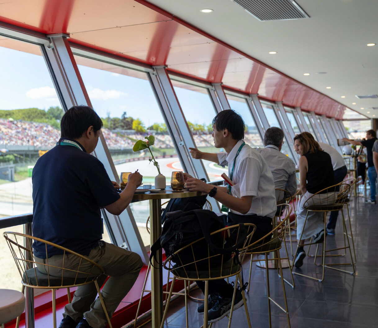 F1 Rooftop Lounge - Billets GP Barcelone | Billetterie officielle – F1 ...